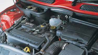 Mini Cooper (R50) - history, prices and specs - pictures | evo