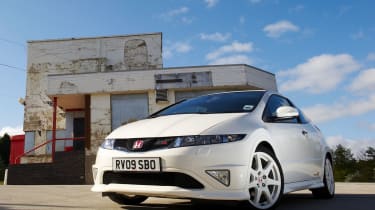 Honda Civic Type-R White - Pictures | evo