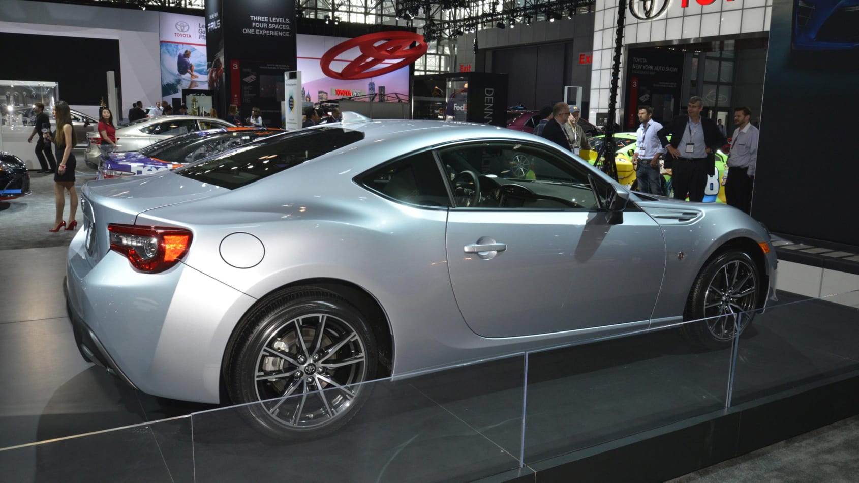 2017 Toyota GT86 - in pictures | evo