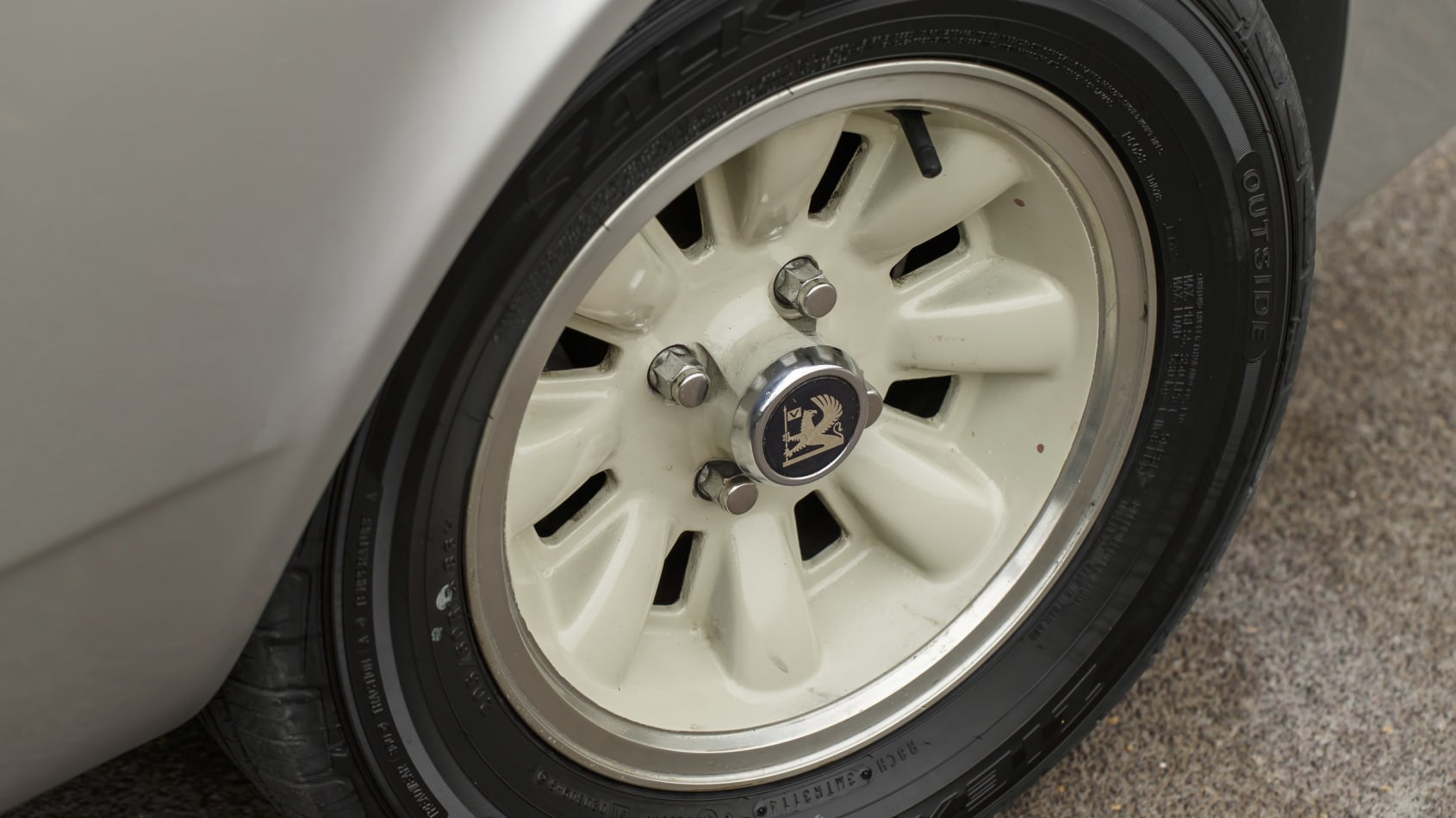 Vauxhall Chevette 2300HS pictures | Evo