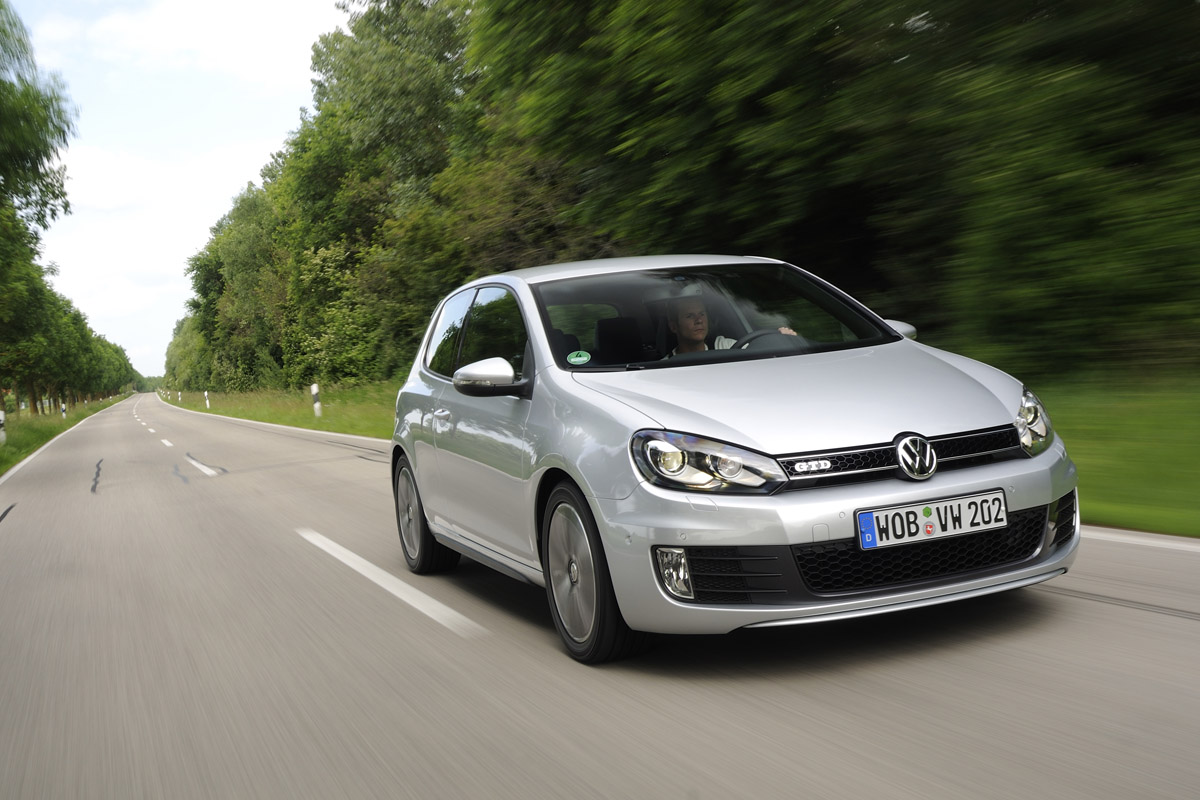 Volkswagen Golf GTD - Pictures | Evo
