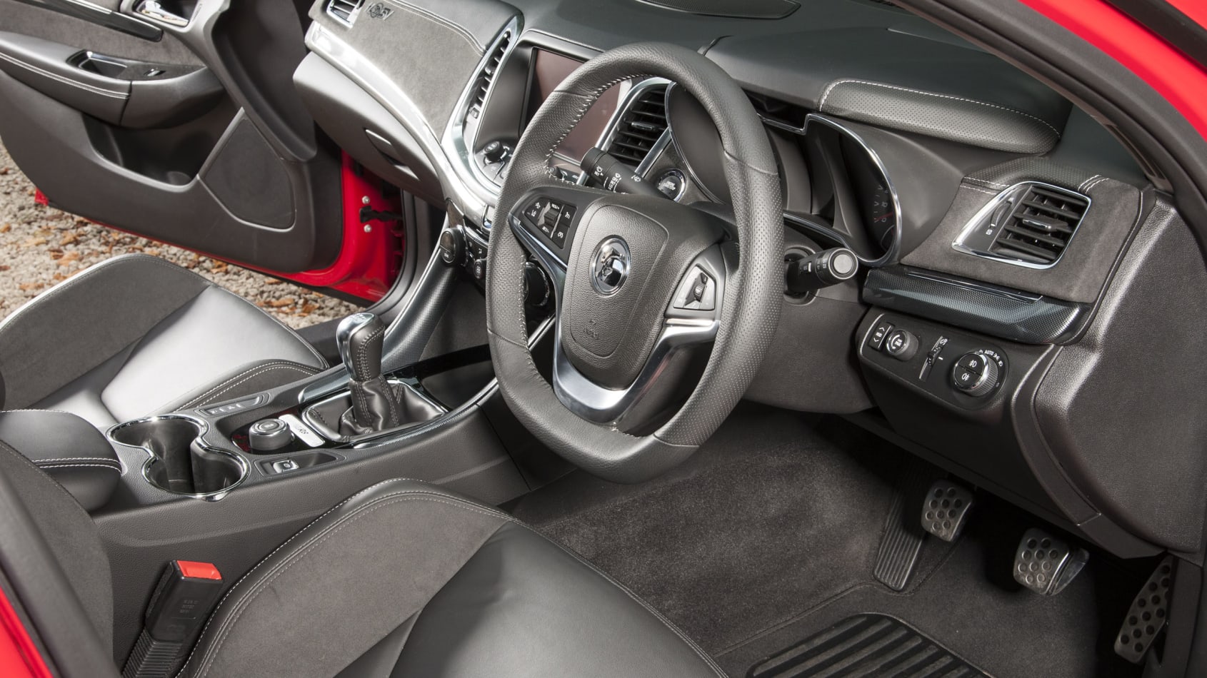 Vauxhall Maloo VXR8 LSA review - in pictures | evo