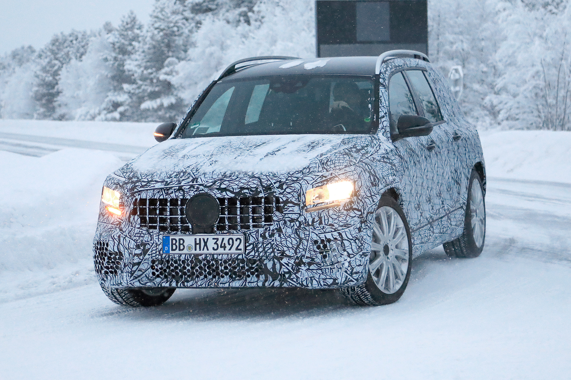 Mercedes-AMG GLB35 – hot version of new GLB SUV spotted testing | evo