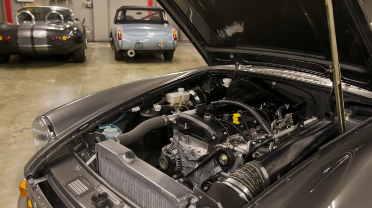 Frontline Developments MGB Roadster pictures | Evo
