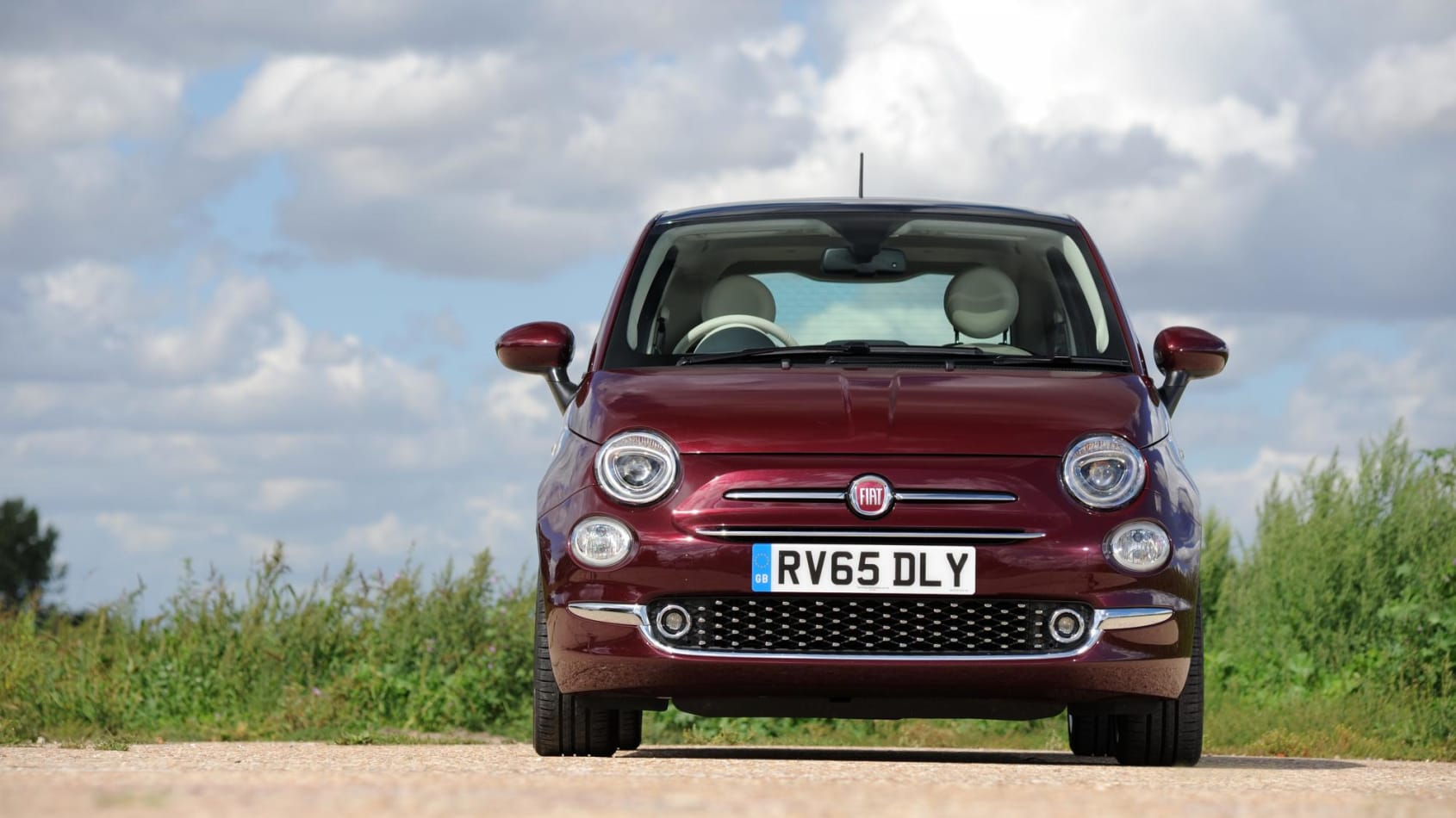 New Fiat 500 (UK spec) - in pictures | Evo