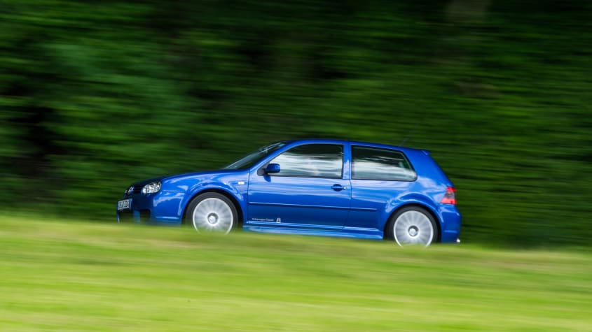 Volkswagen Golf (Mk4) R32 - in pictures | evo