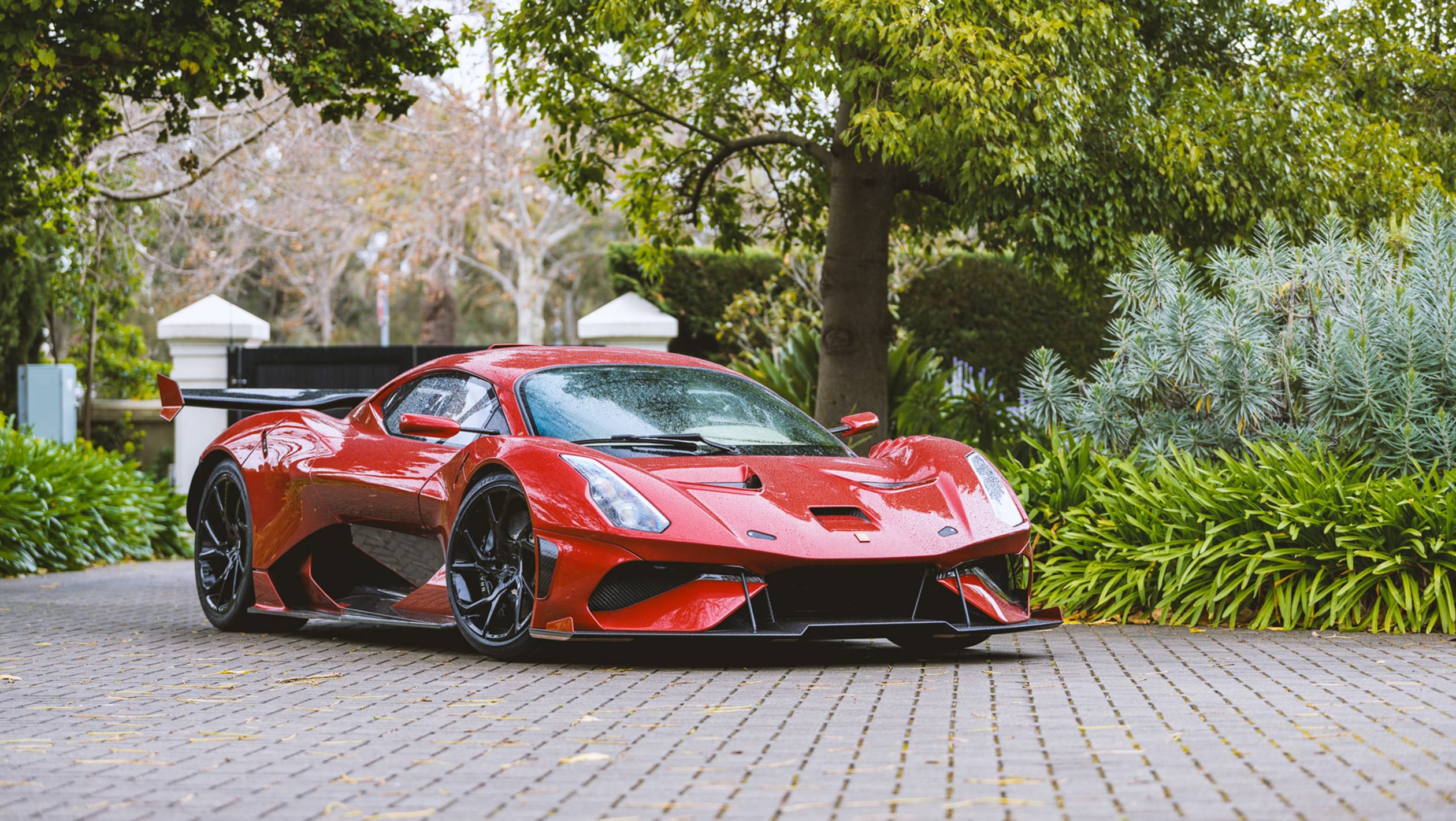 Brabham BT62R revealed - pictures | evo