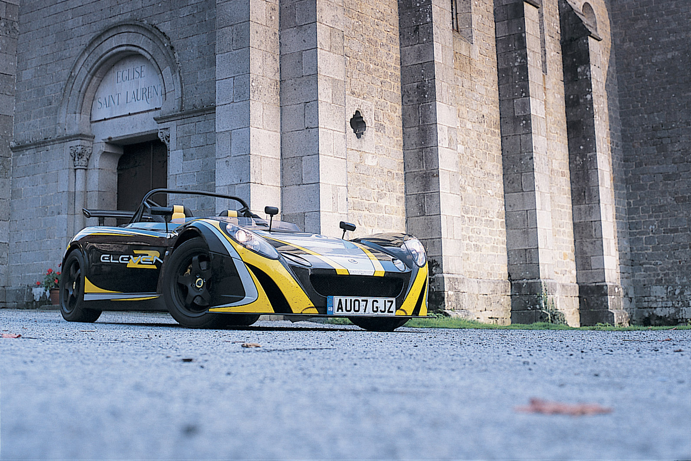 How to buy a lightweight British sports car - pictures | evo