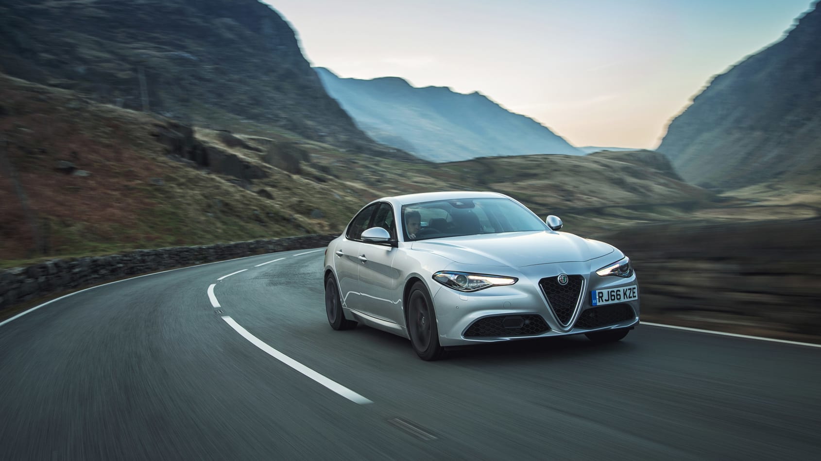 Alfa Romeo Giulia 2019 updates - pictures | evo