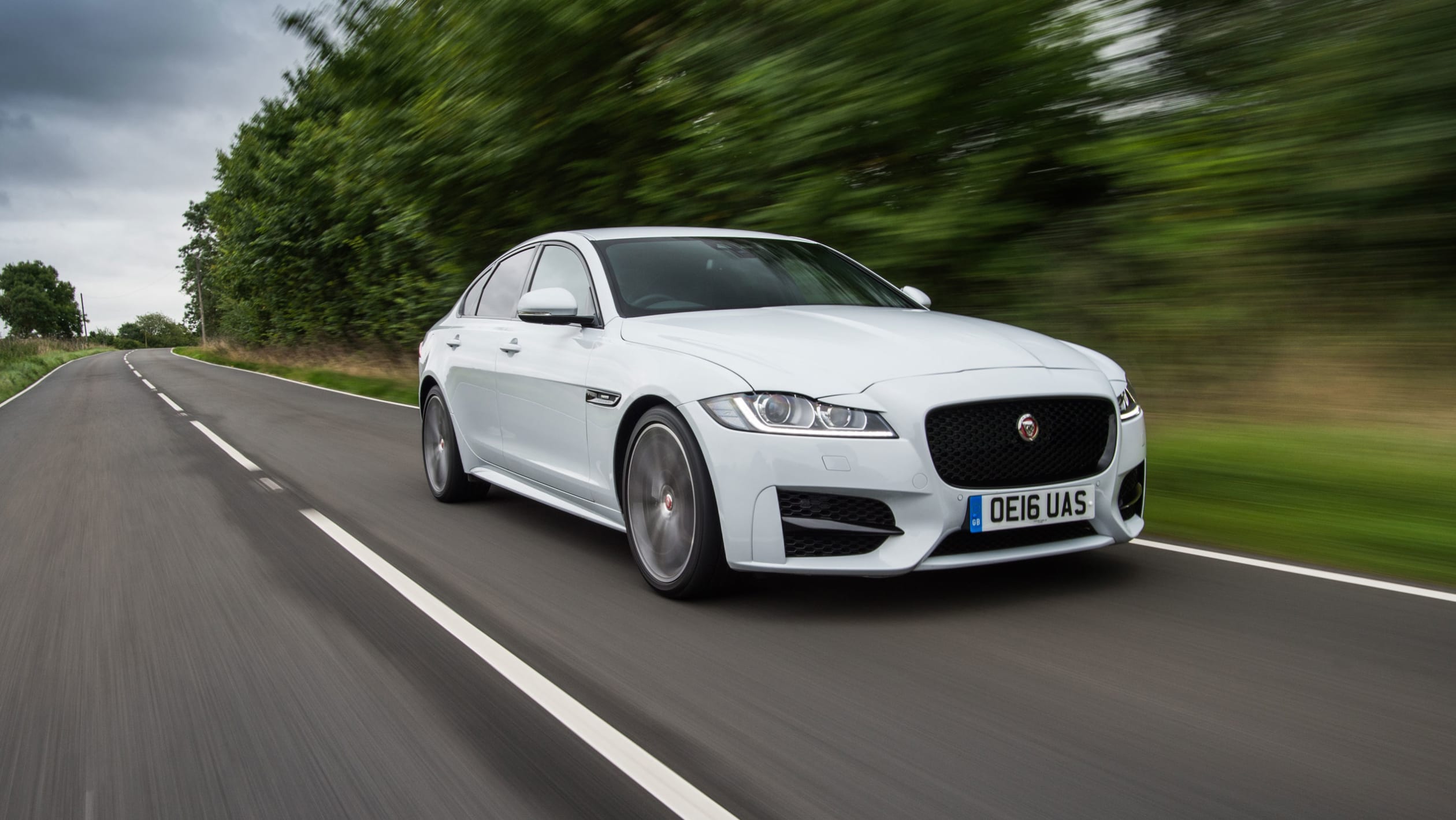 Jaguar XF review - is the Jaguar's exec-saloon best in class? | evo