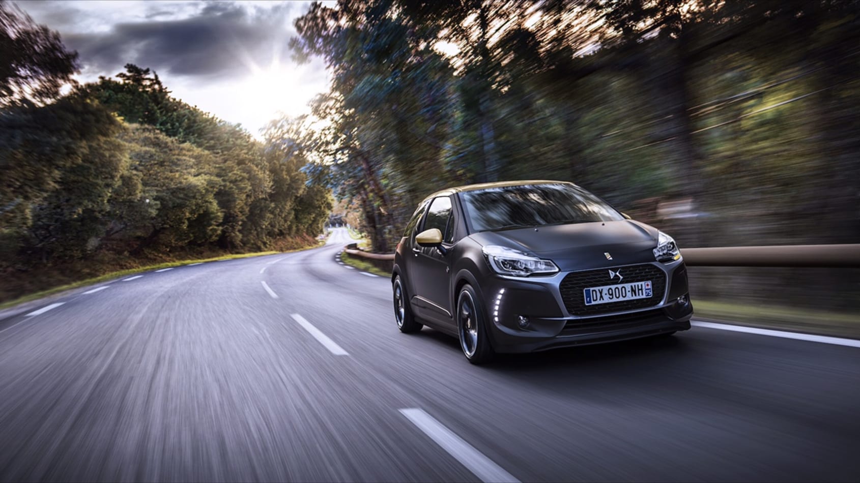DS 3 Performance review - in pictures | evo
