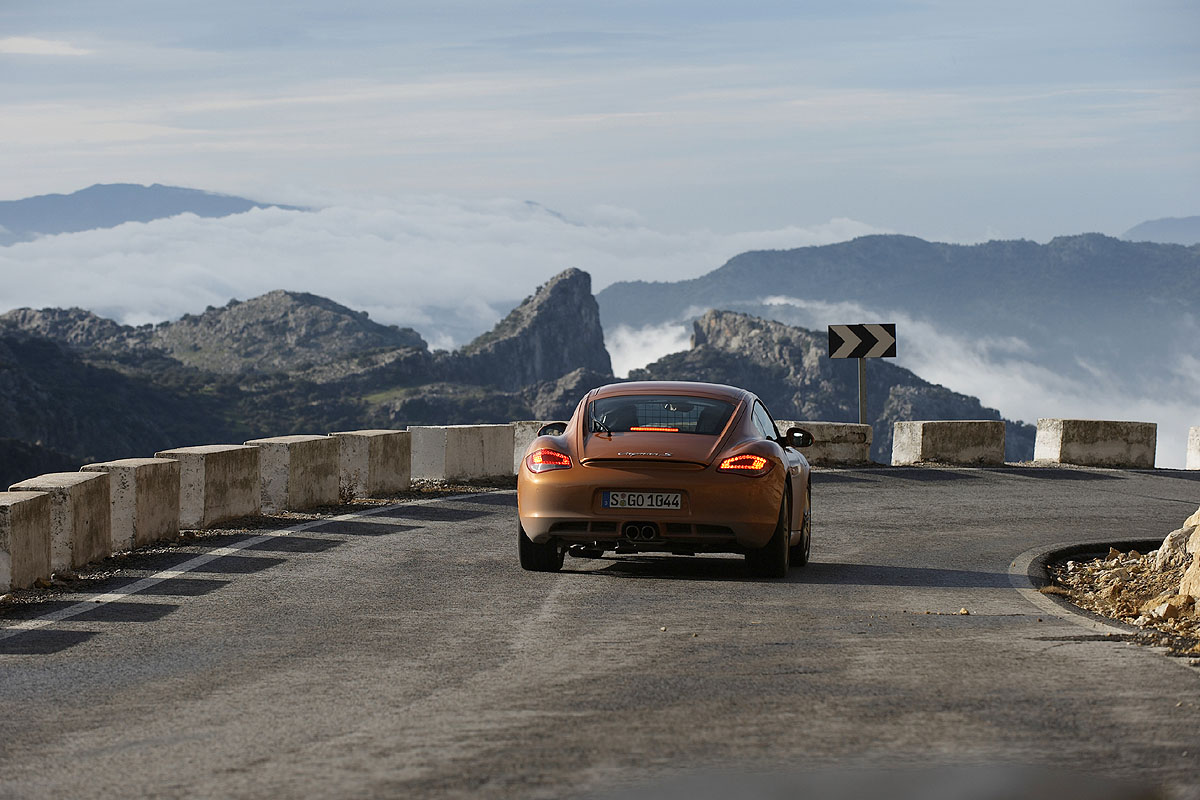 Porsche Cayman S - Pictures | Evo
