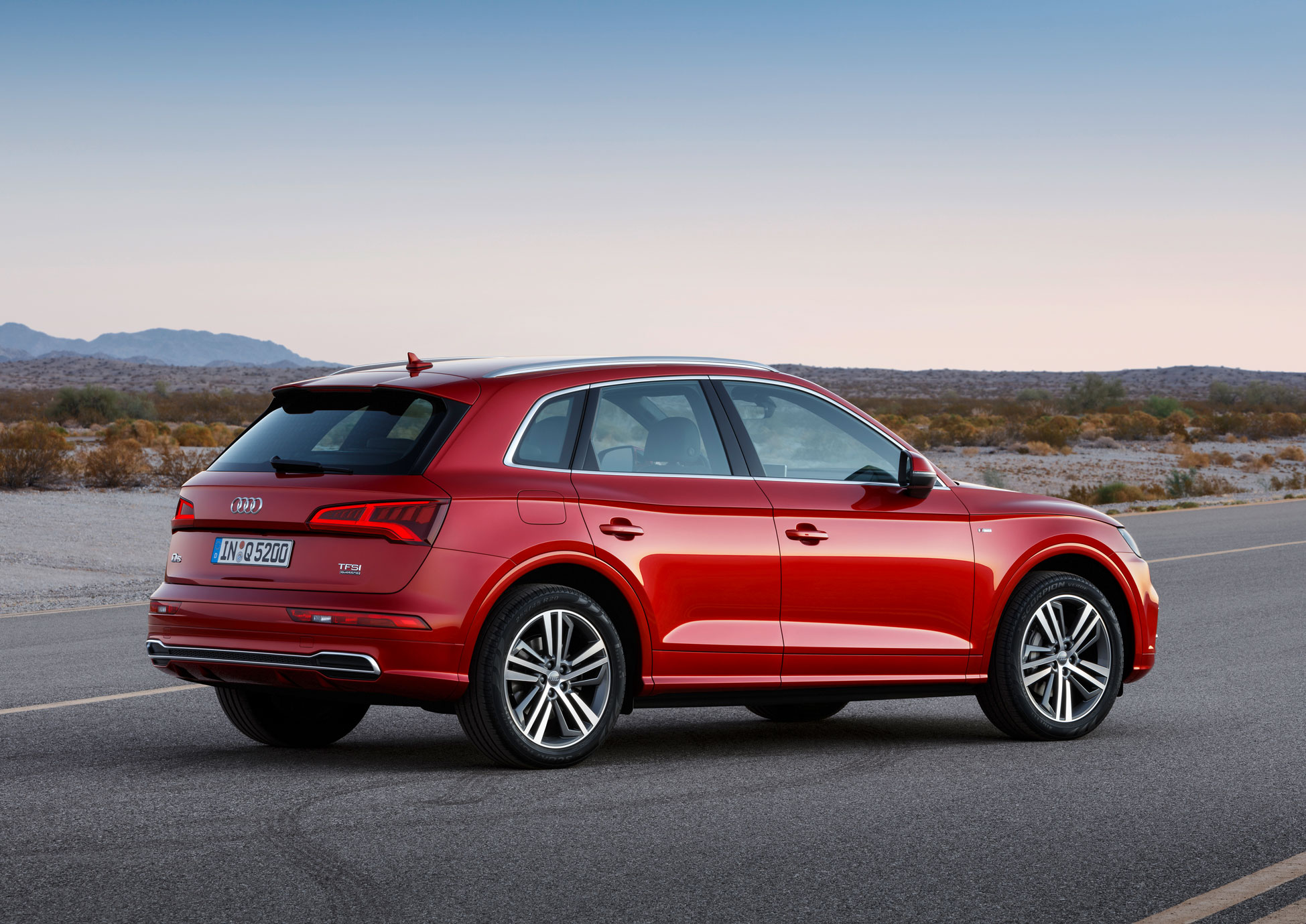 New Audi Q5 revealed - In pictures | evo