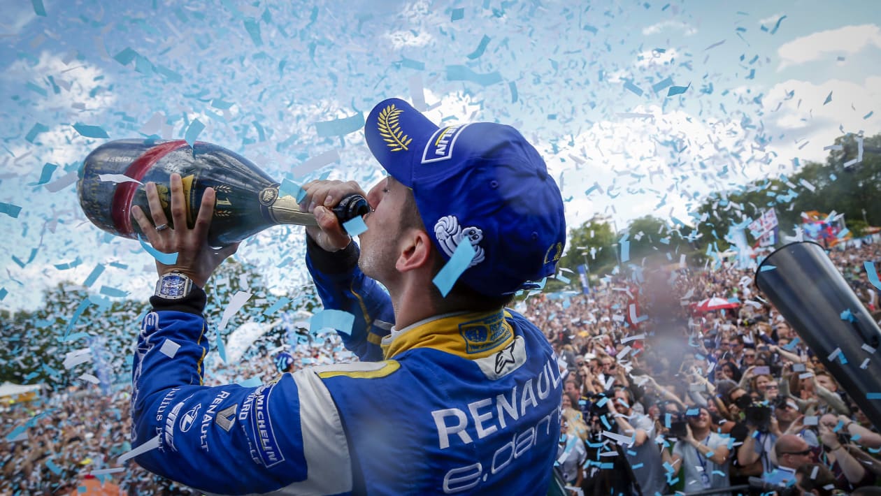 Buemi takes Formula E title by two points at dramatic London finale | evo