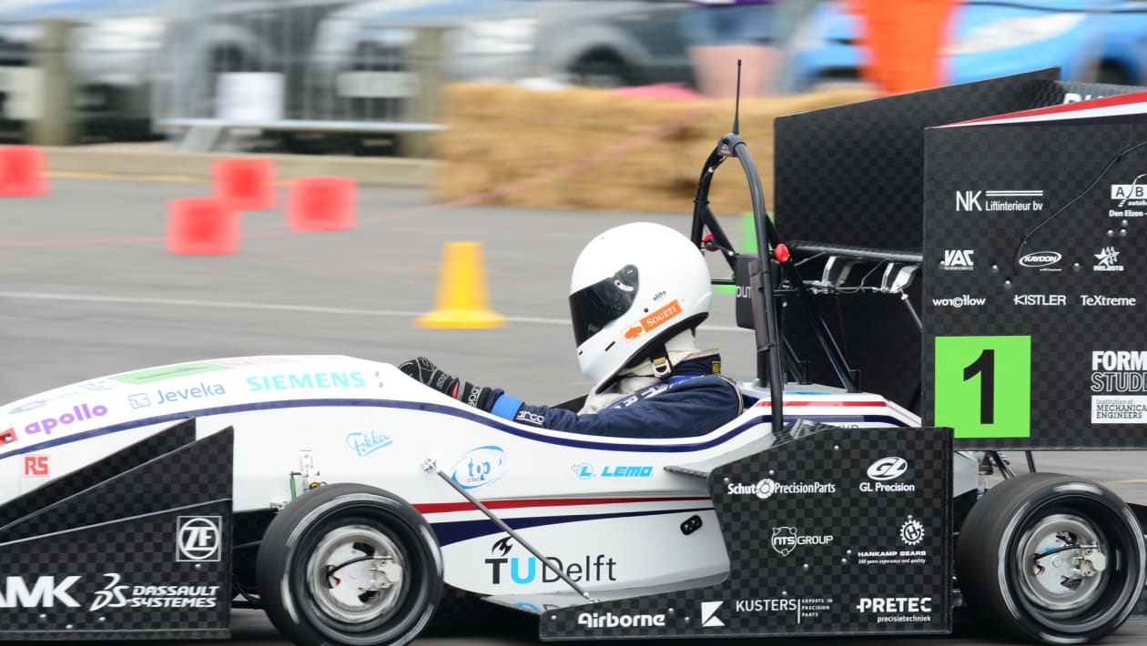 Delft University wins Formula Student UK 2015 | evo