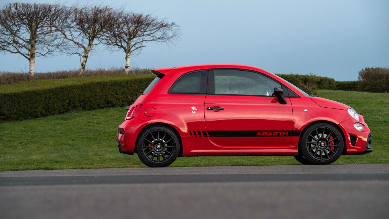 Abarth 595 – performance and 0-60 time | evo