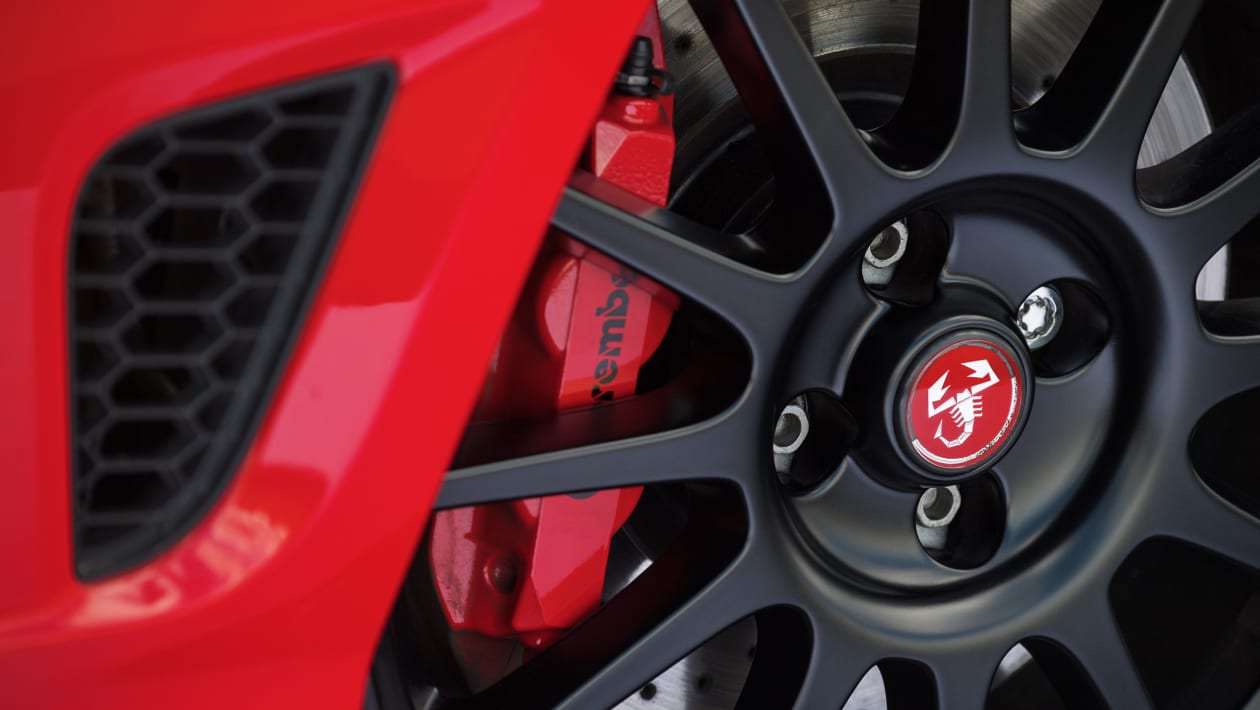 Abarth 595 – engine, gearbox and technical highlights | evo
