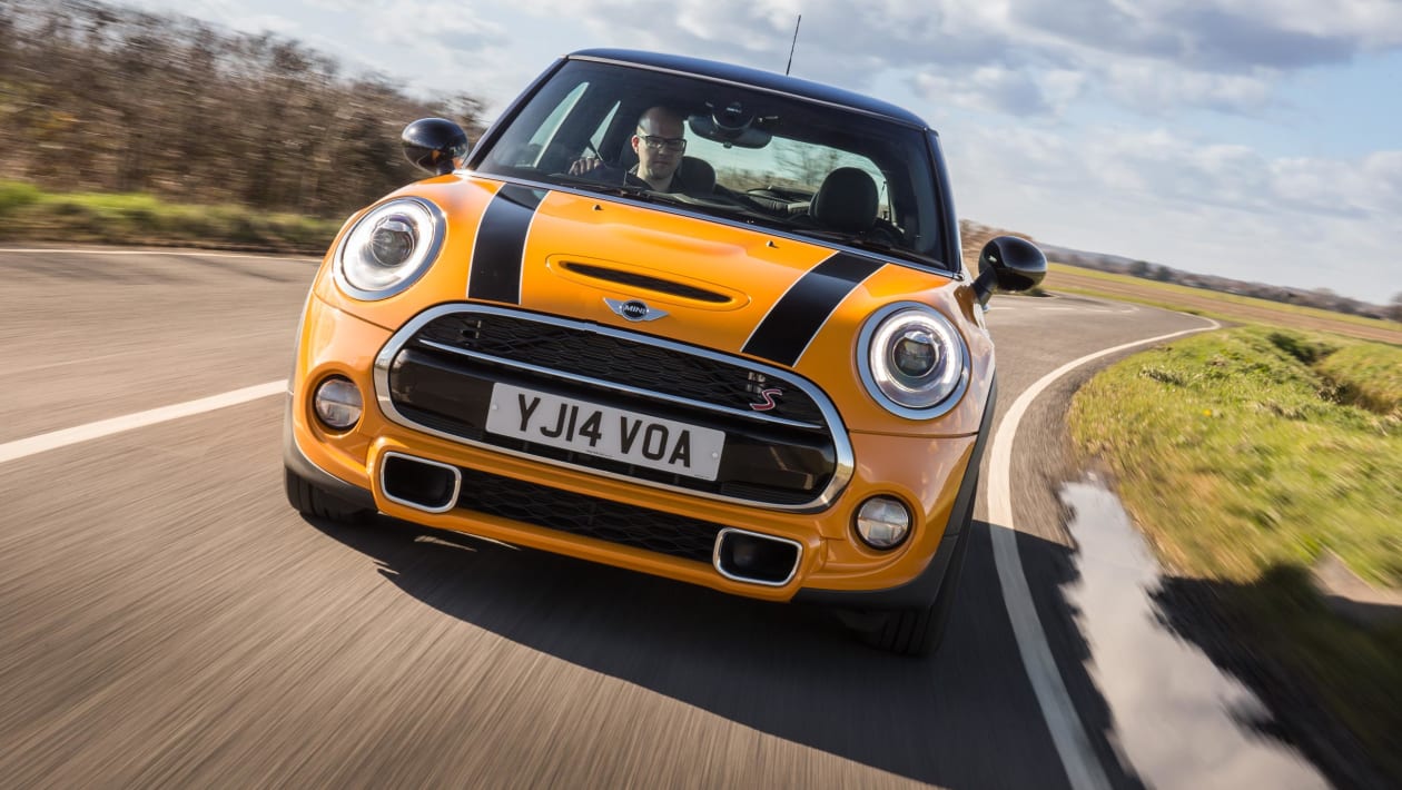 MINI hatchback review - more tech, more efficient, but still fun | evo
