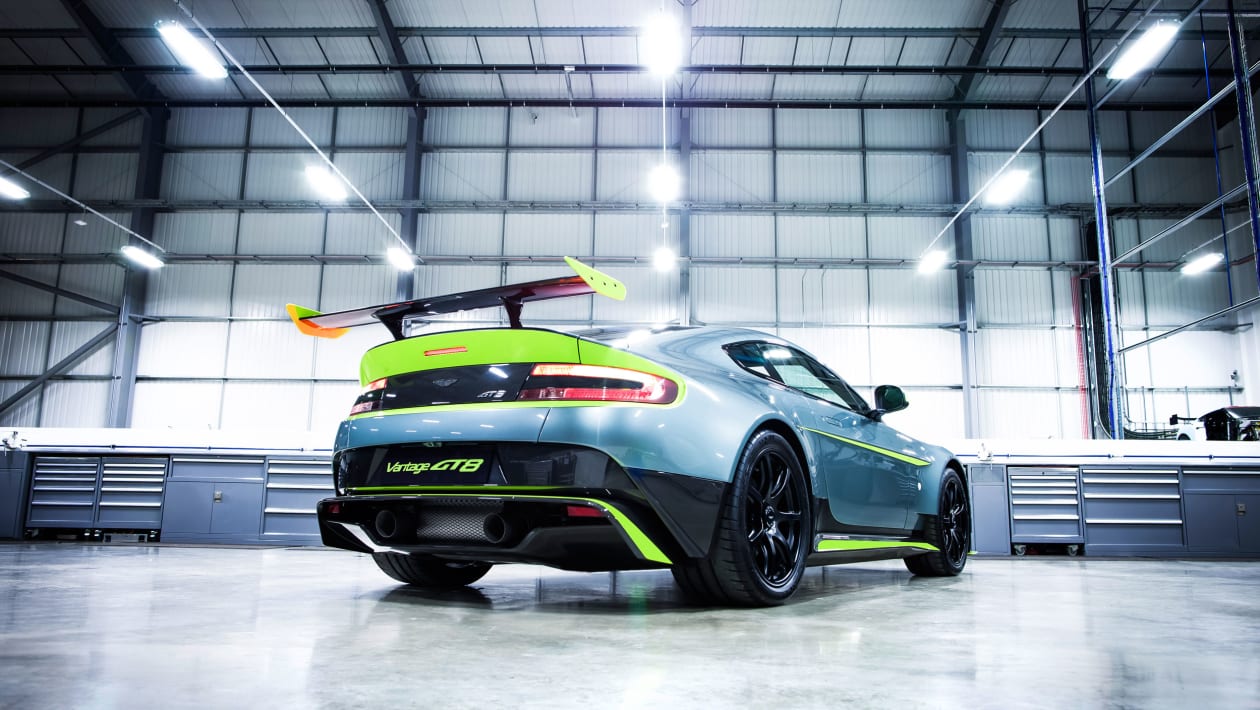 Aston Martin Vantage GT8 – Lightest and most extreme V8 Vantage yet | evo
