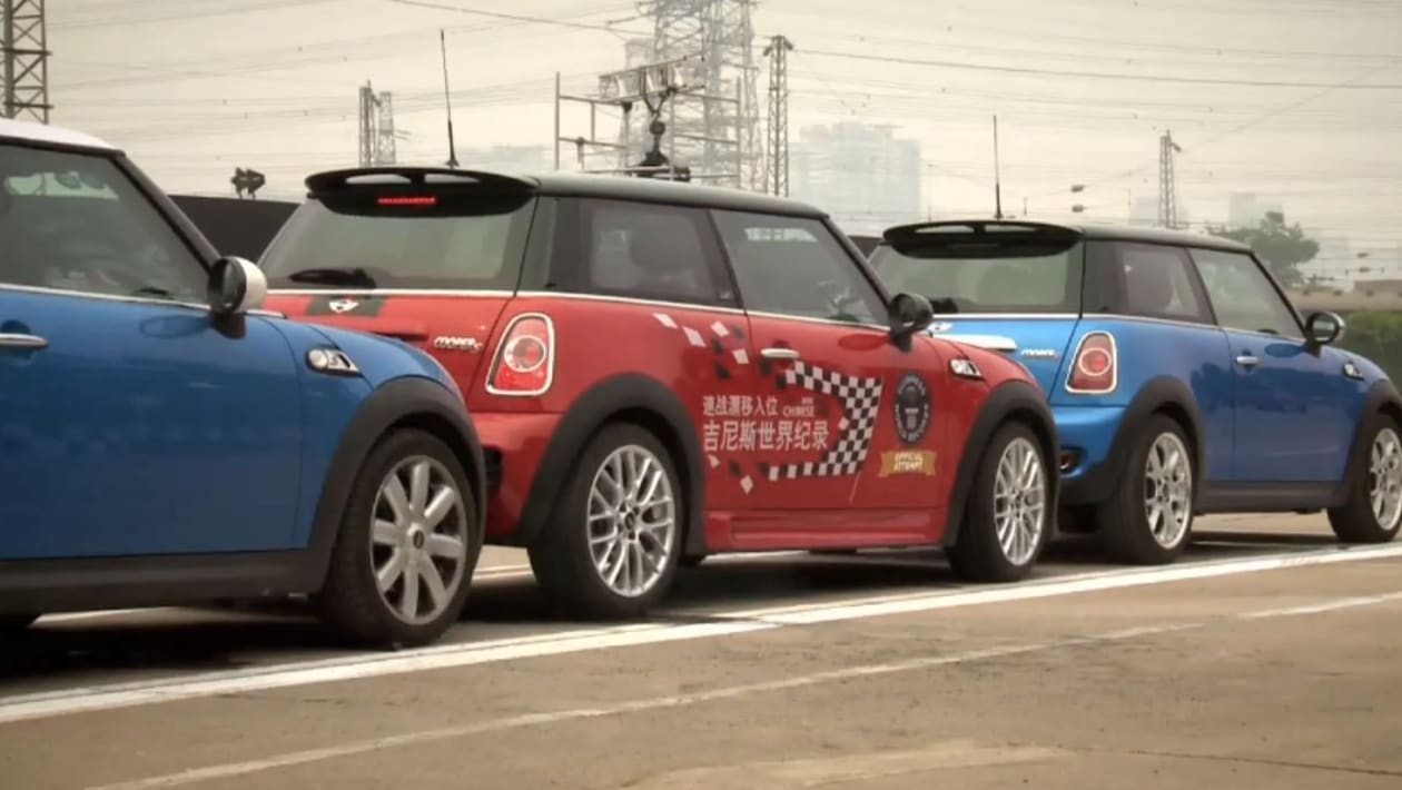 Mini Cooper Chinese Job parallel parking Guinness world record video | evo