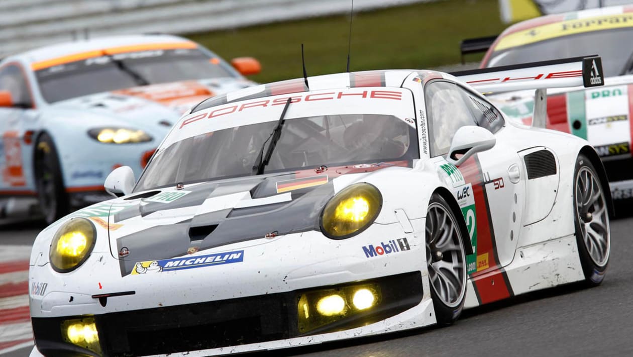 2013 Porsche 911 RSR race debut | evo