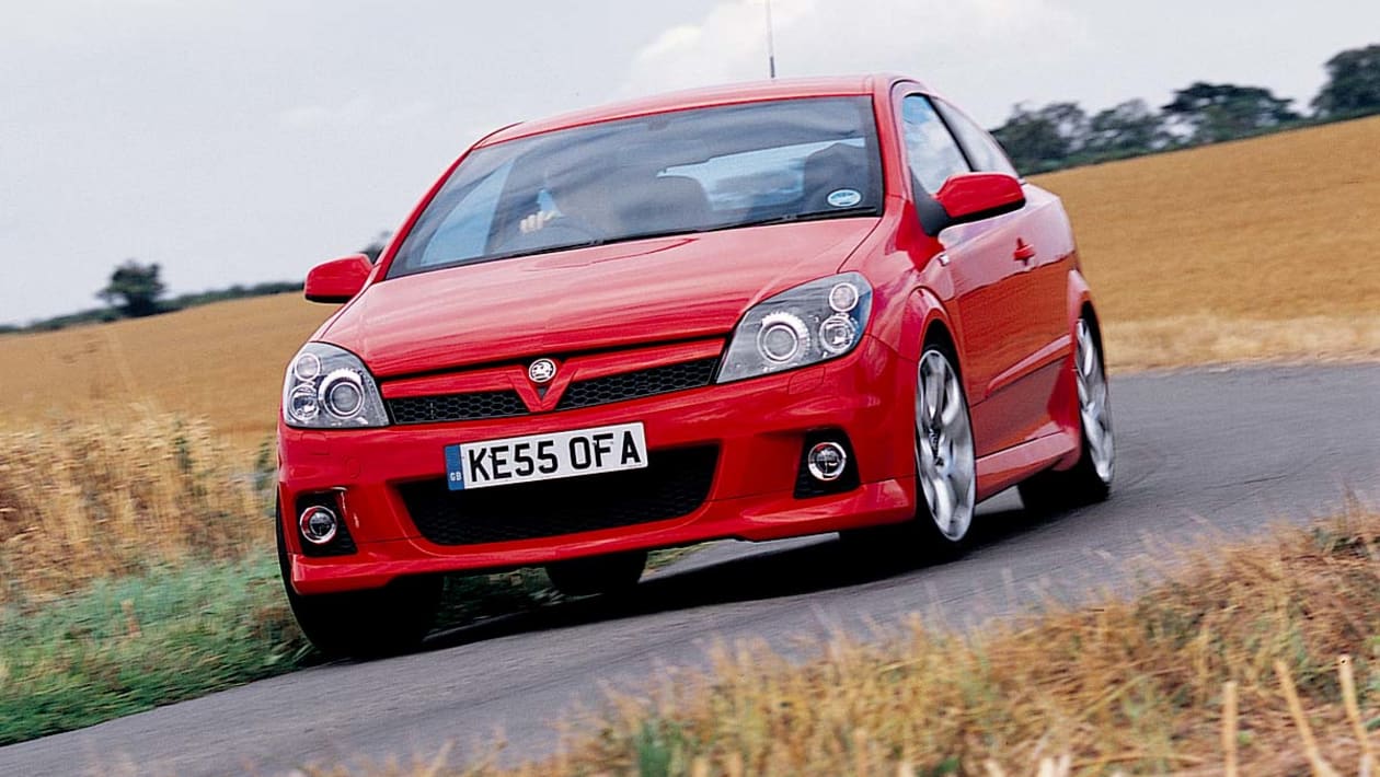 Vauxhall Astra VXR - Fast Fleet | evo