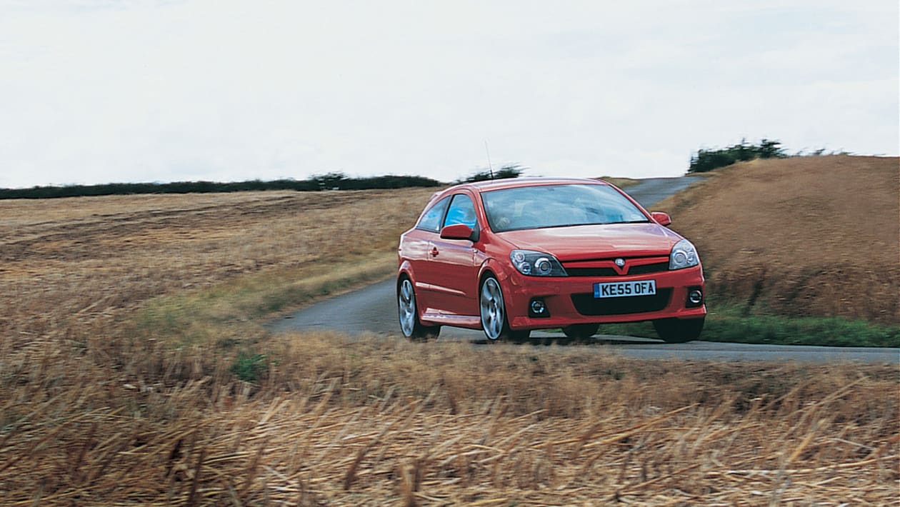 Vauxhall Astra VXR - Fast Fleet | evo