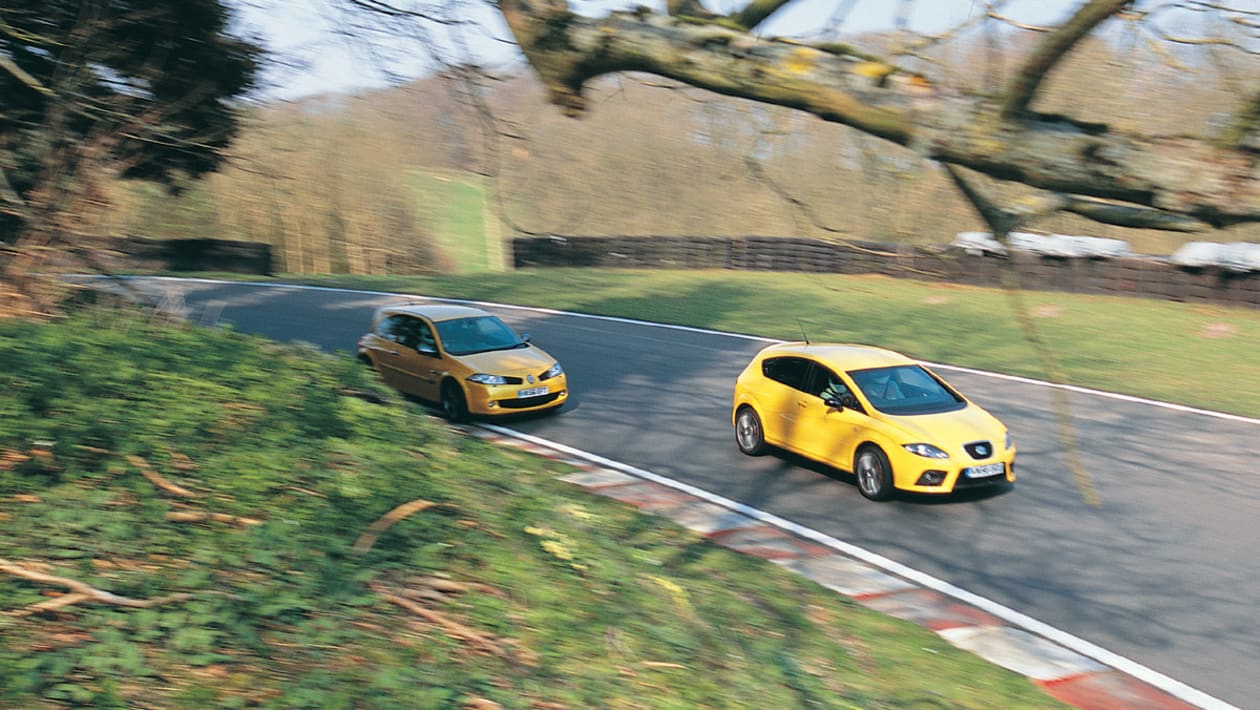 Renault Megane R26 vs SEAT Leon Cupra: Road and Track 2007: Megane R26 ...