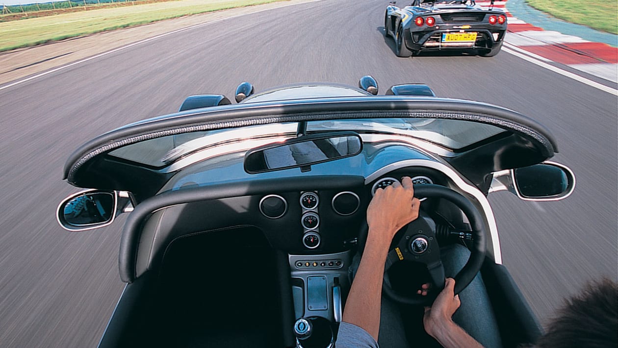 Elfin Clubman v Lotus 2-Eleven | evo