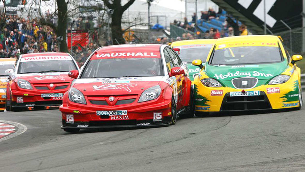 British Touring Car Championship: BTCC: Brands Hatch | evo