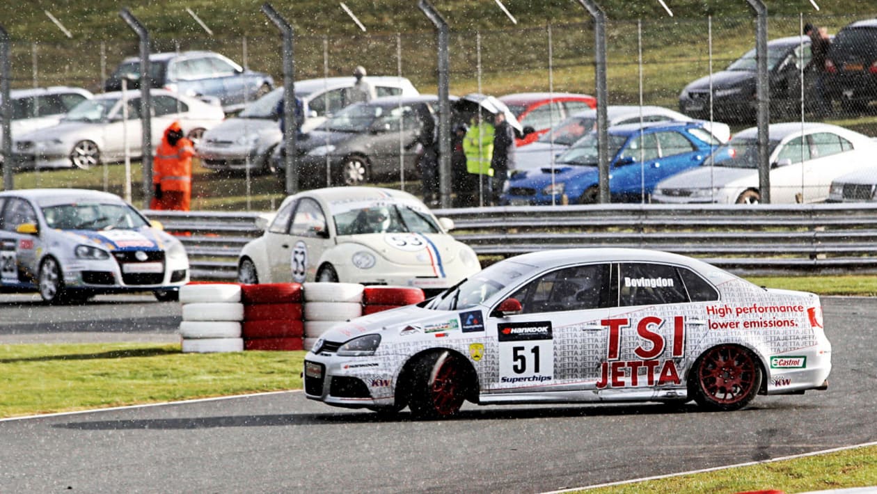 How to go racing: 1 | evo