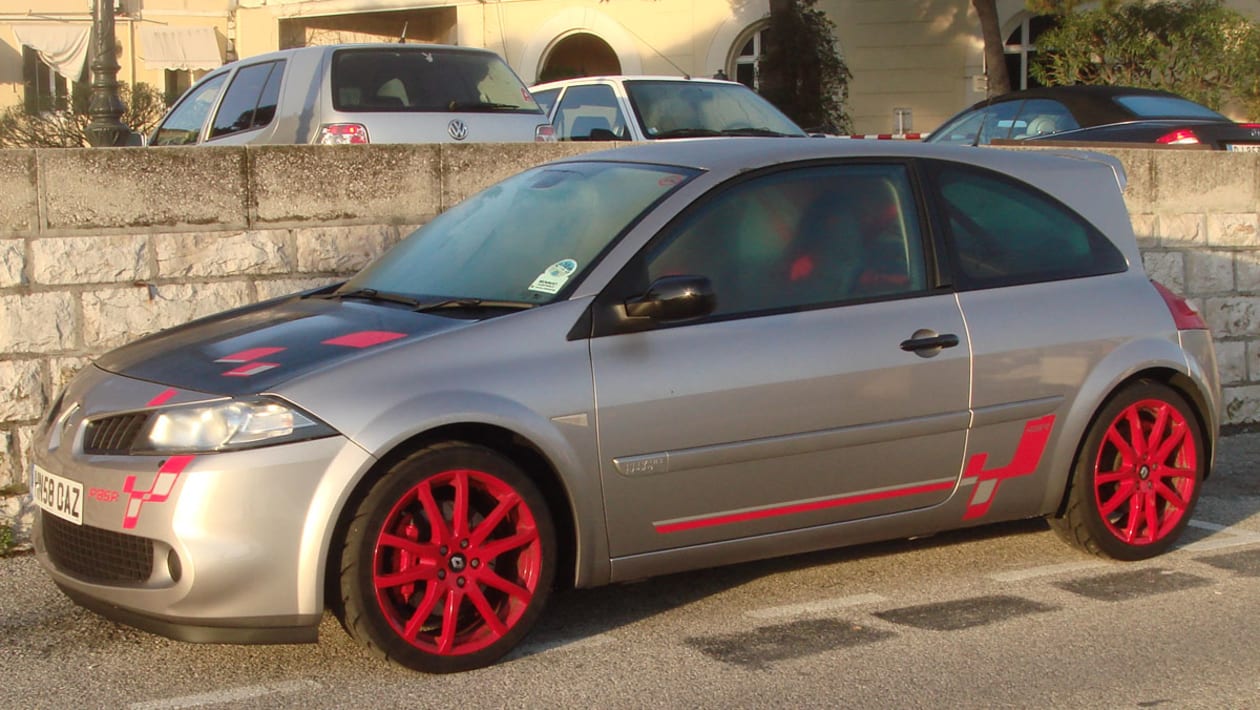 Renaultsport Megane R26.R - Pictures | evo