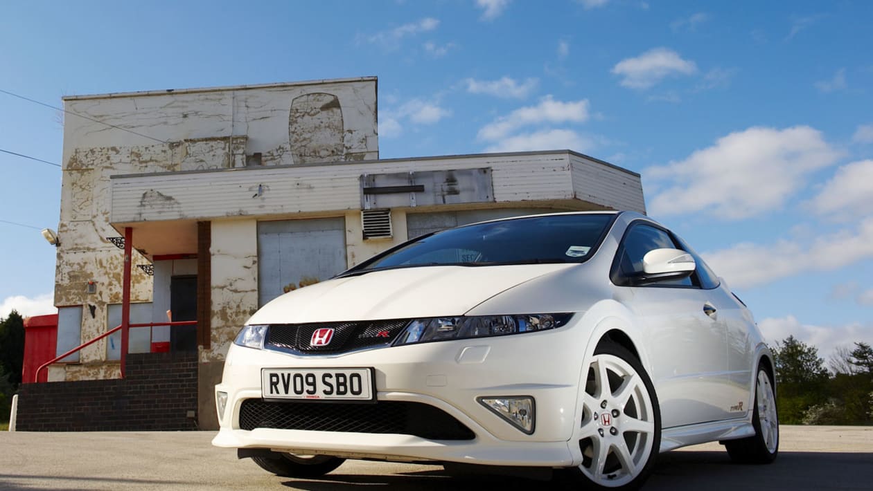 Honda Civic Type-R White - Pictures | evo