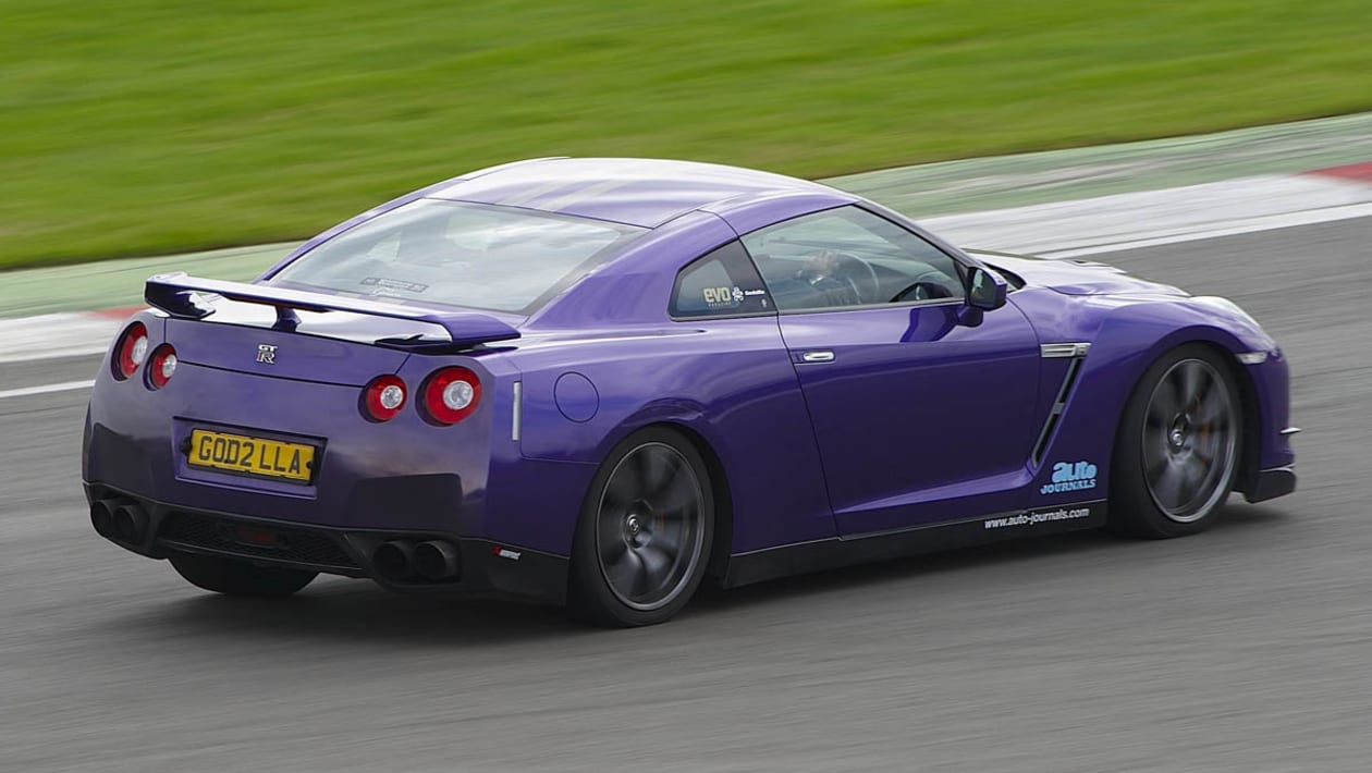 Nissan GT-R and McLaren F1 GTR on track video | evo