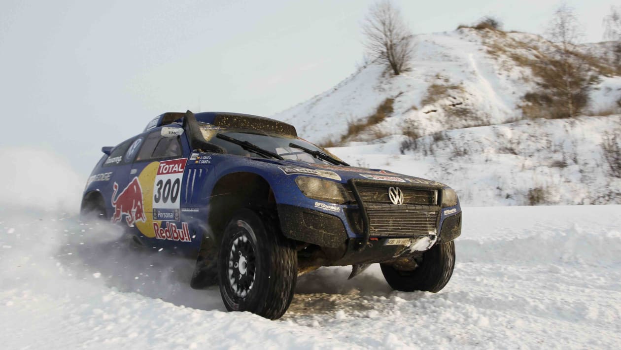 Dakar Volkswagen Race Touareg 3 video review | evo