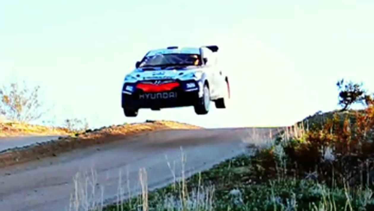 Hyundai Veloster rally car video | evo