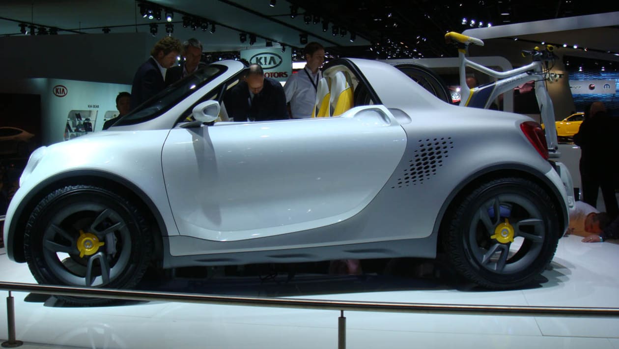 Detroit motor show: Smart for-us | evo