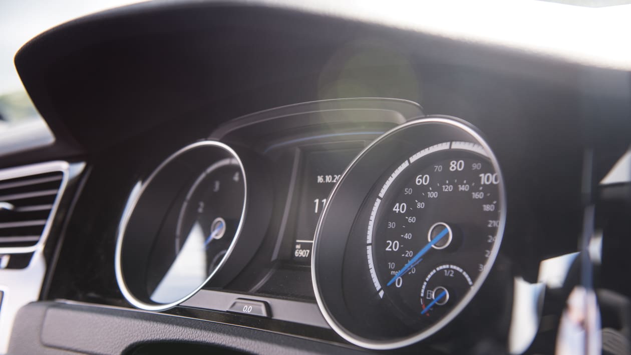 Revo Volkswagen Golf R pictures | evo