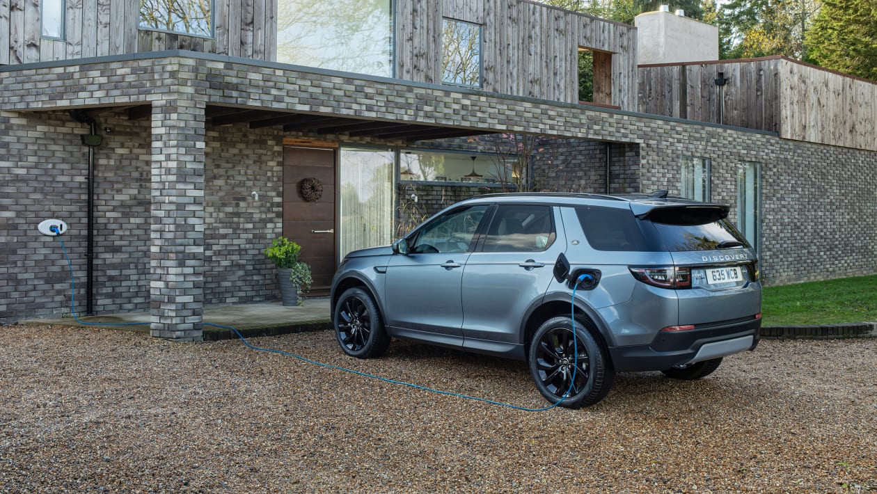 Range Rover Evoque and Land Rover Discovery Sport plug-in hybrids ...