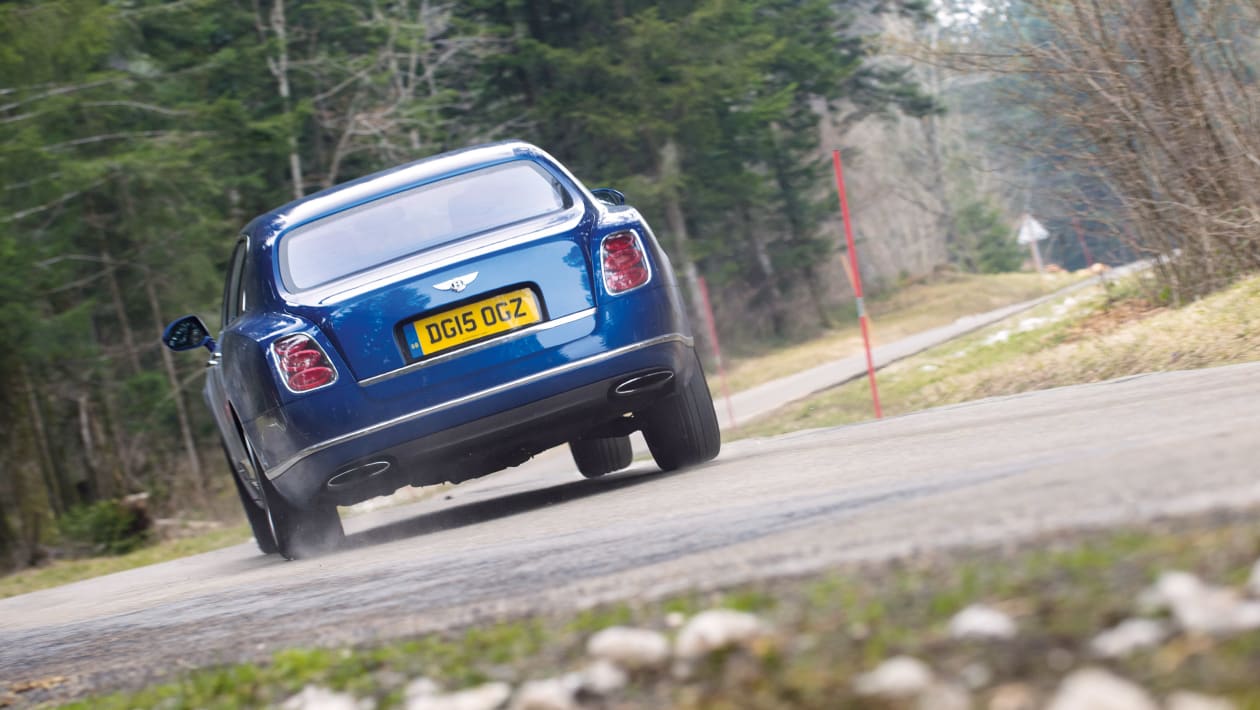 Bentley’s 6.75-litre V8 engine is no more: we pay homage with a classic ...