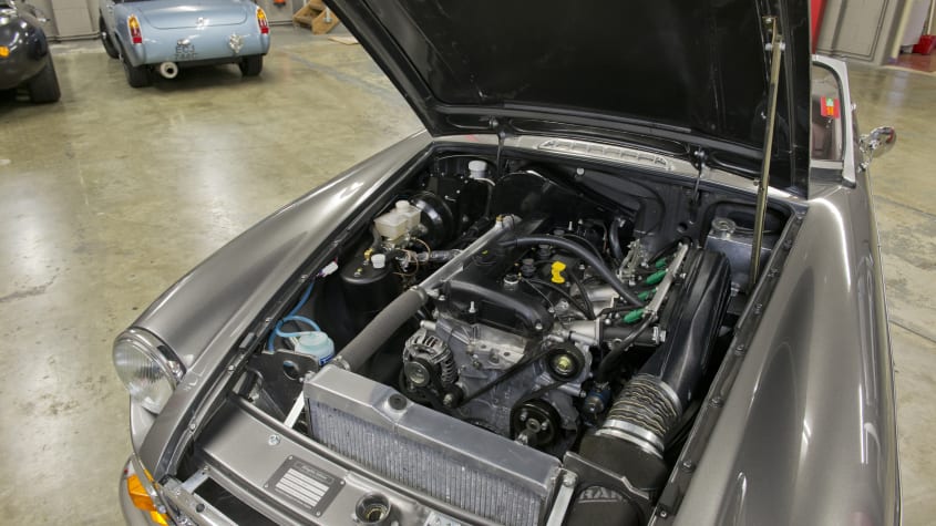 Frontline Developments MGB Roadster pictures | Evo