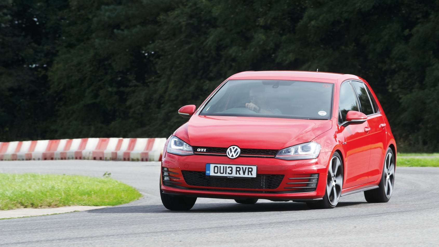 Volkswagen Golf GTI review gallery | evo