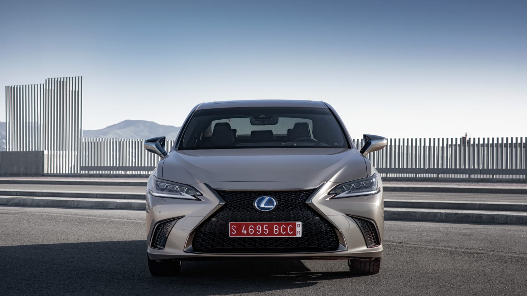 Lexus ES 300h review - in pictures | evo