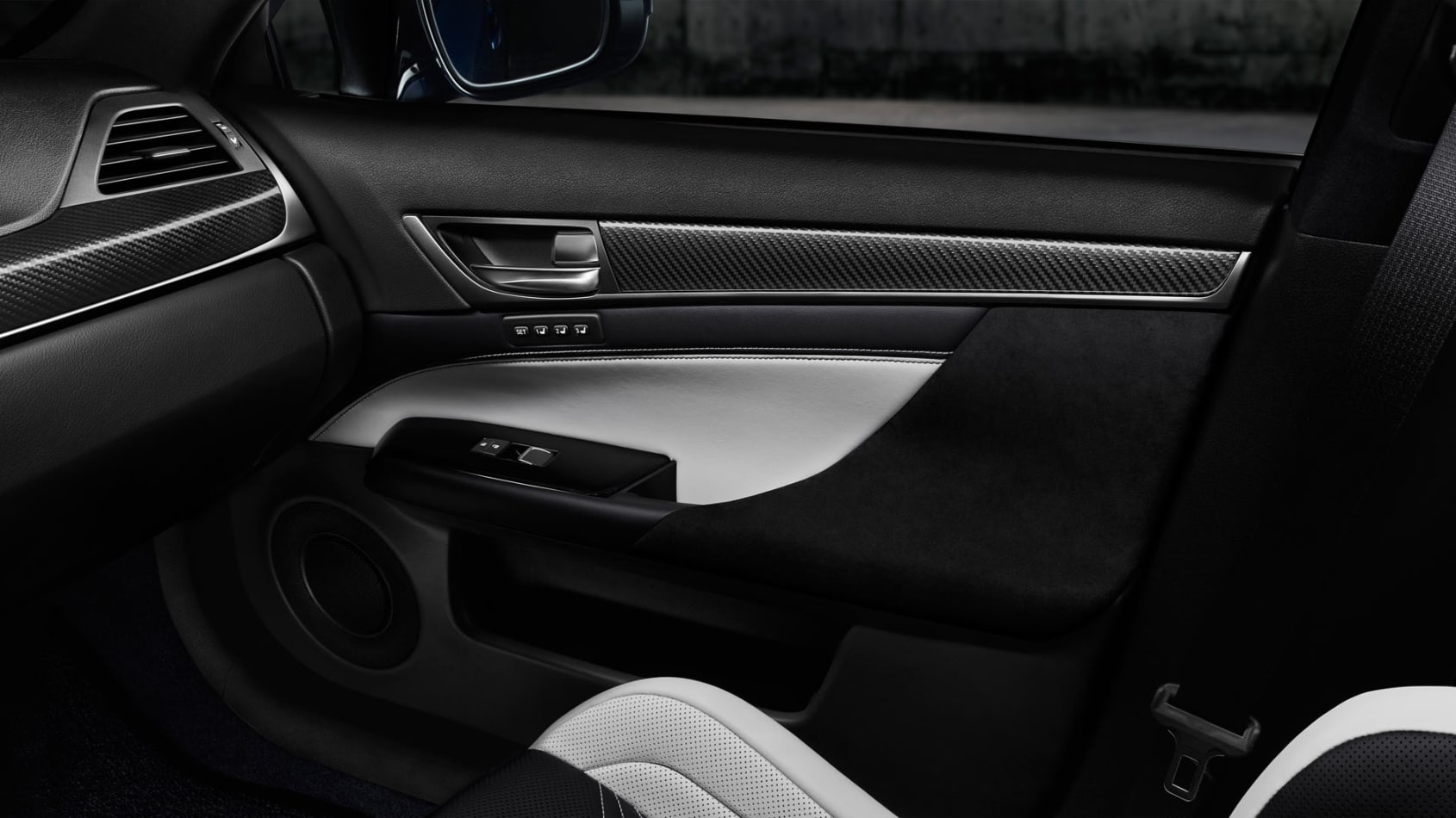 Lexus GS F revealed, targets BMW M5 | evo