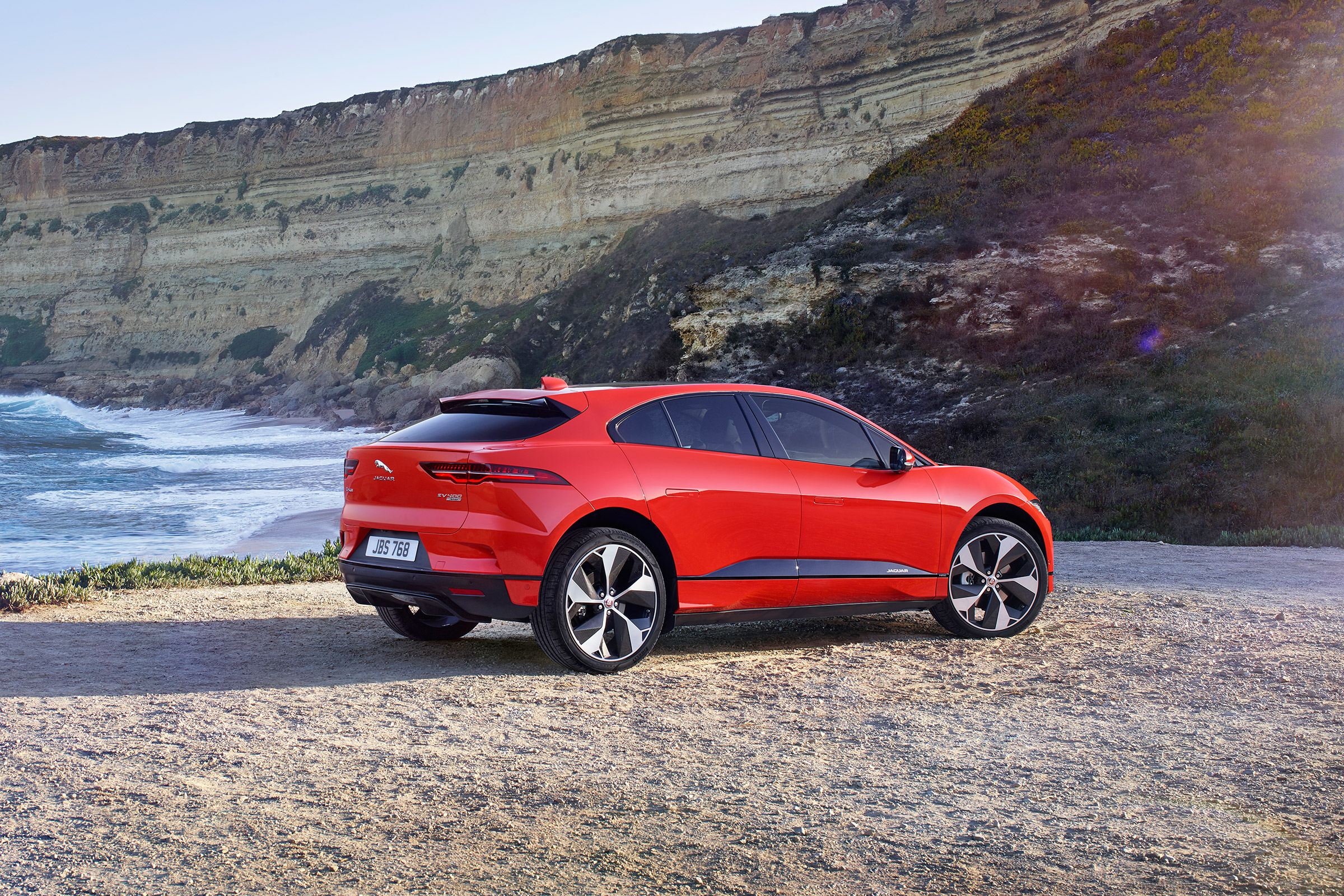 Jaguar I-Pace official pics - pictures | Evo