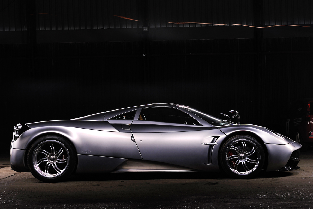 eCoty Pagani Huayra and McLaren MP4-12C picture gallery | evo