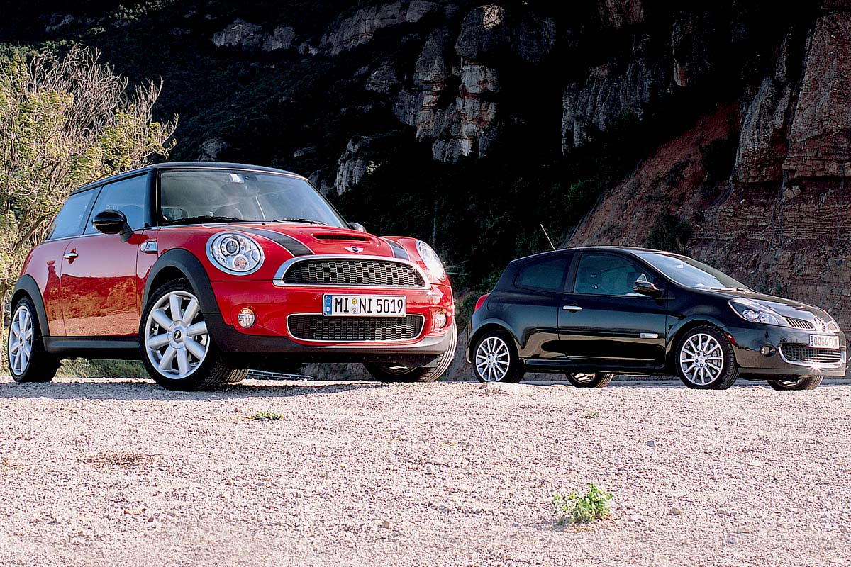 MINI Cooper S v Clio Renaultsport 197 | evo