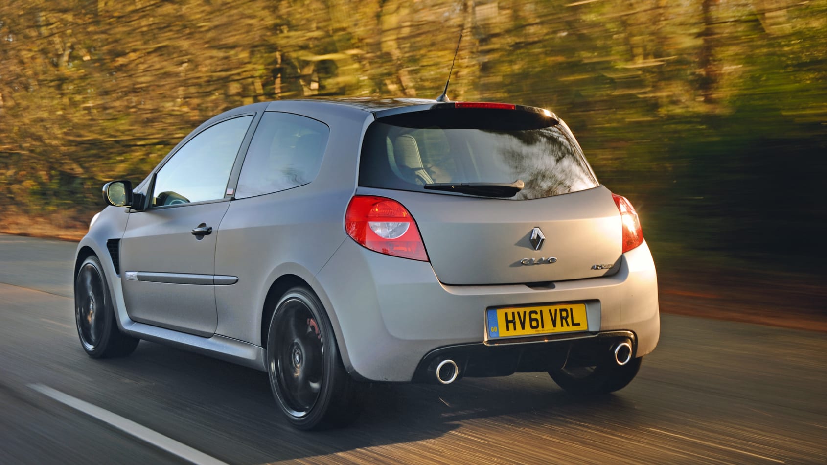 Renault Sport Clio: history of the french hot hatch hero from 172 to ...