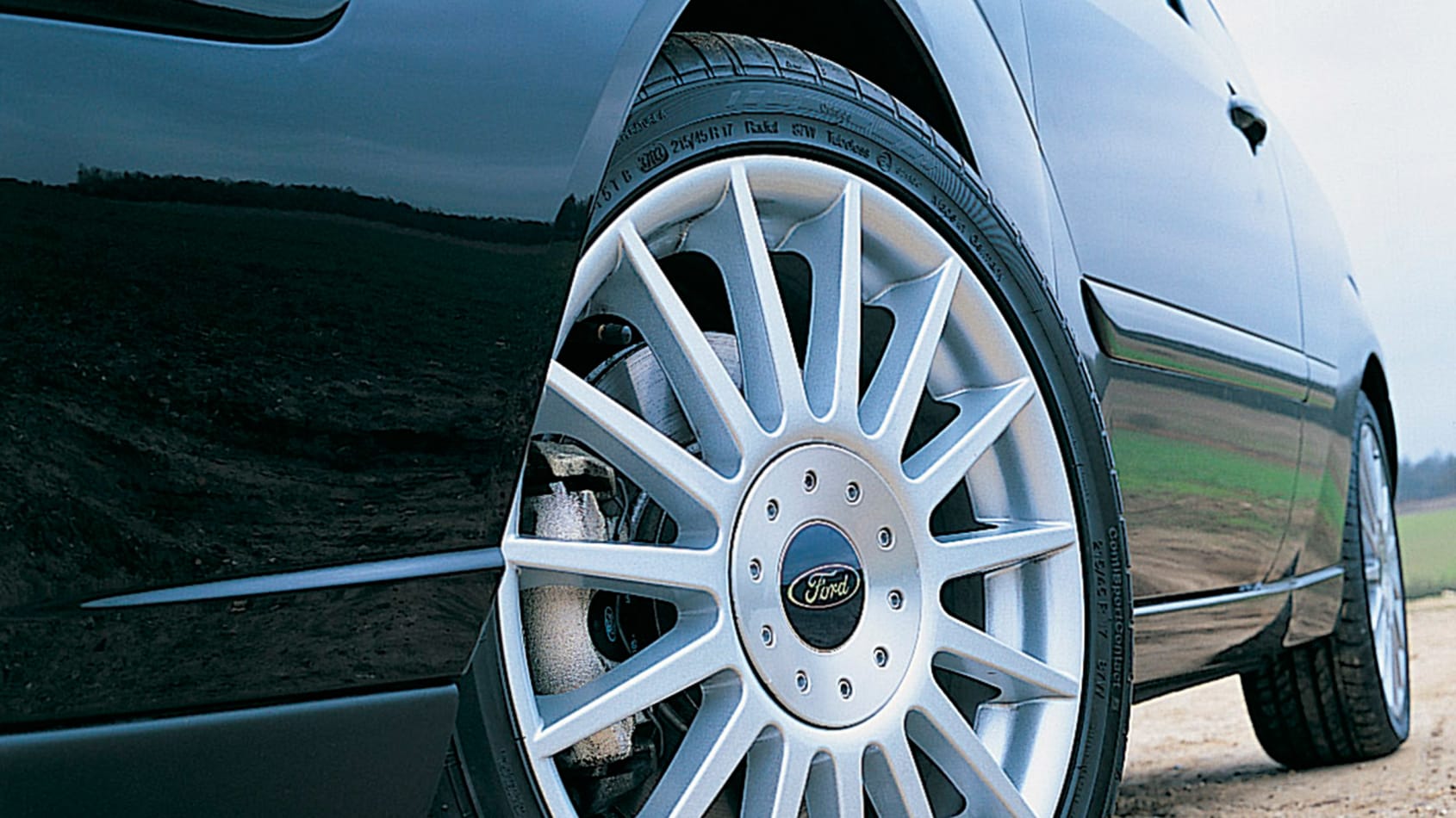 Ford Focus ST170 - pictures | evo