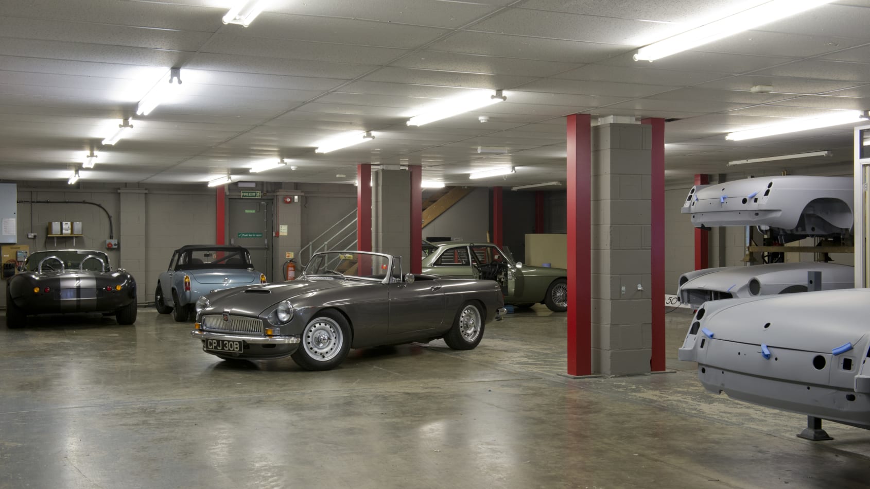 Frontline Developments MGB Roadster pictures | Evo